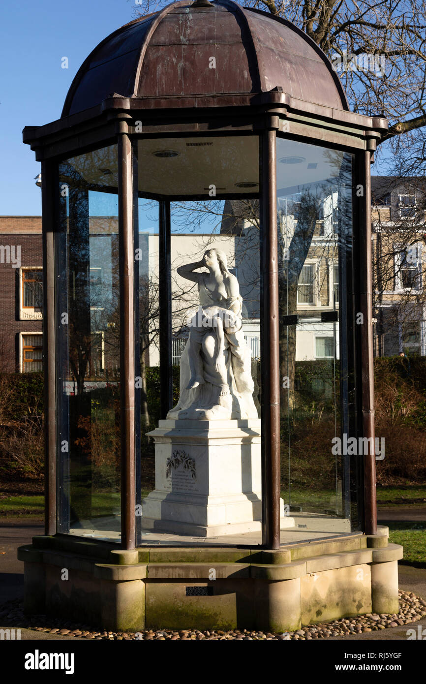 Victoria hall disaster monument hi-res stock photography and images - Alamy