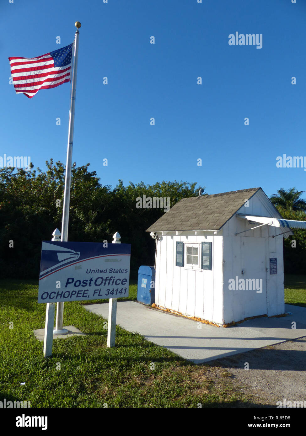 Smallest post office hi-res stock photography and images - Alamy
