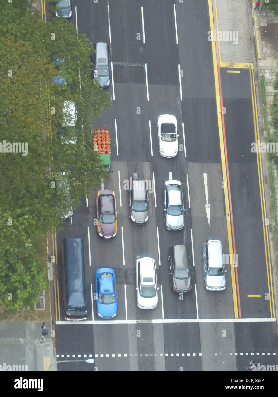 Cars taxis vehicles road hi-res stock photography and images - Alamy