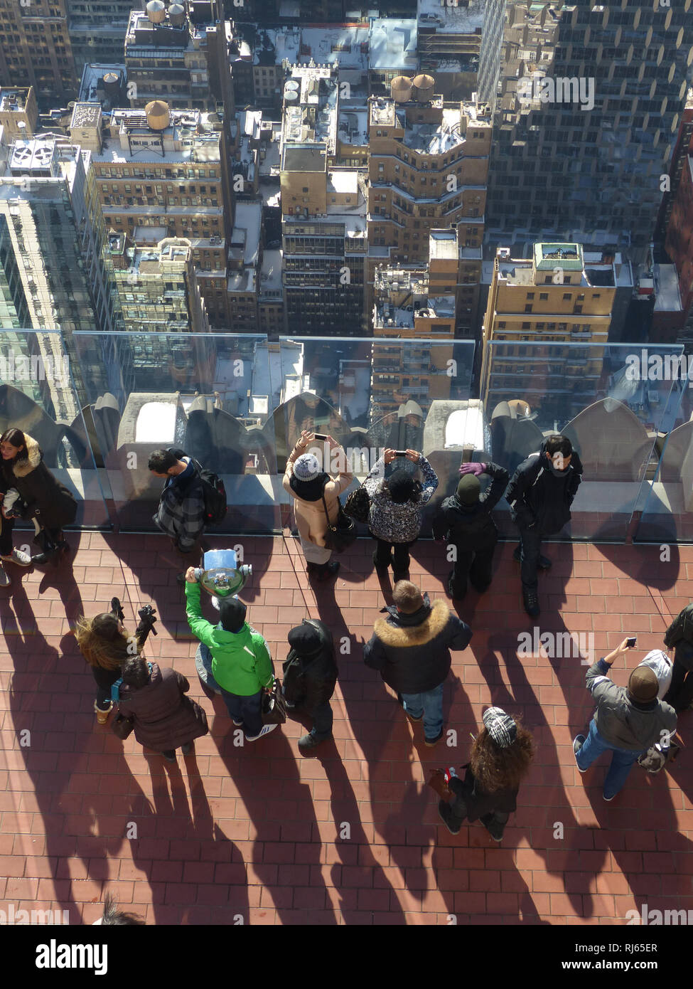Tourist flock observation deck of the Top of the Rock (Rockefeller ...