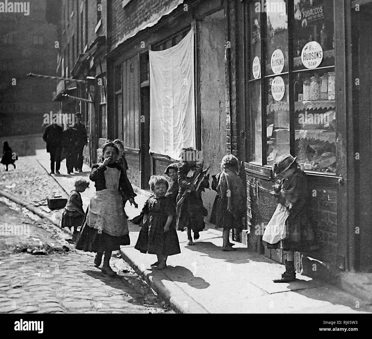 Victorian children poverty hi-res stock photography and images - Alamy