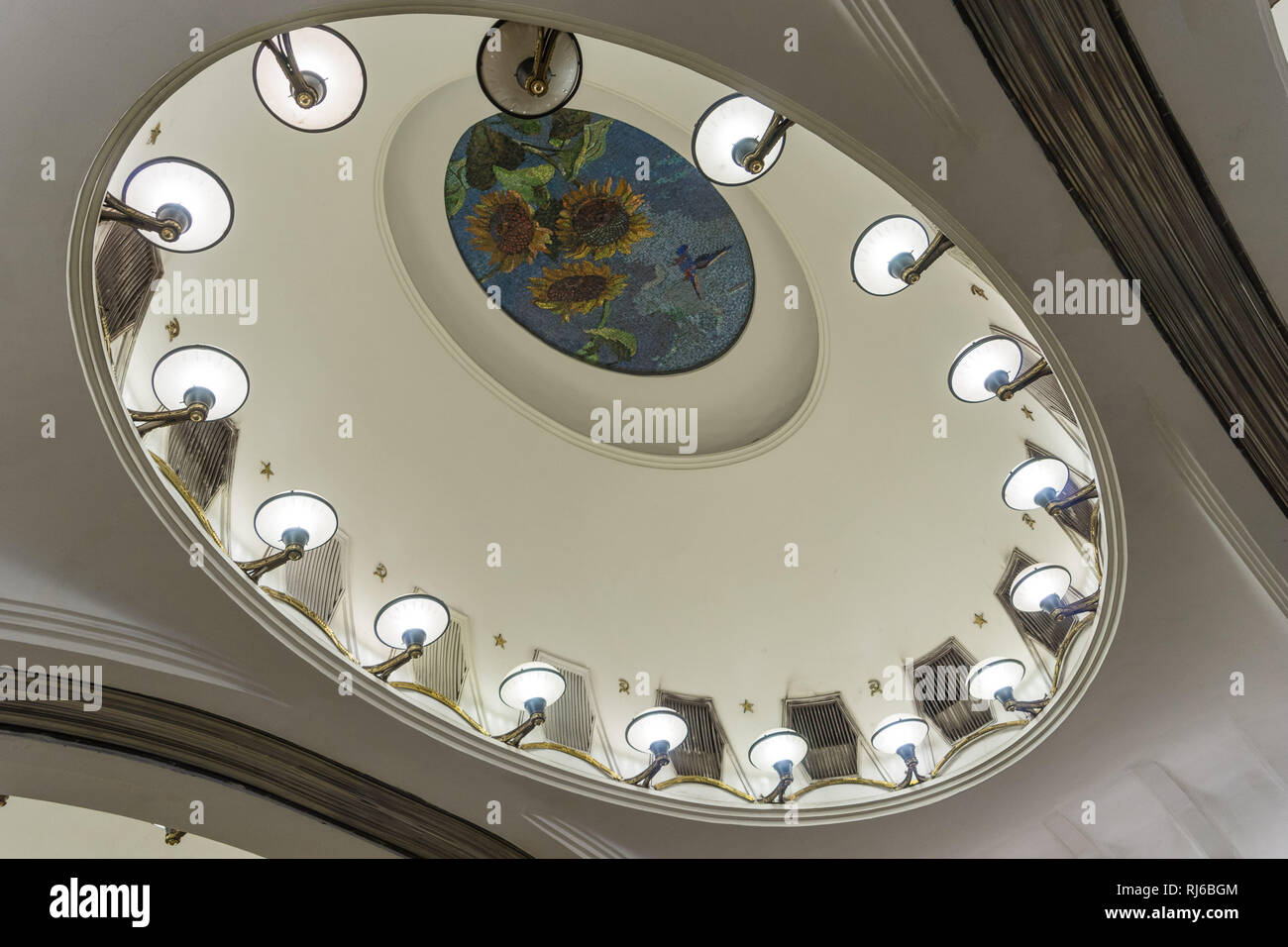 Moscow, Russia - Mayakovskaya metro station ceiling Stock Photo - Alamy