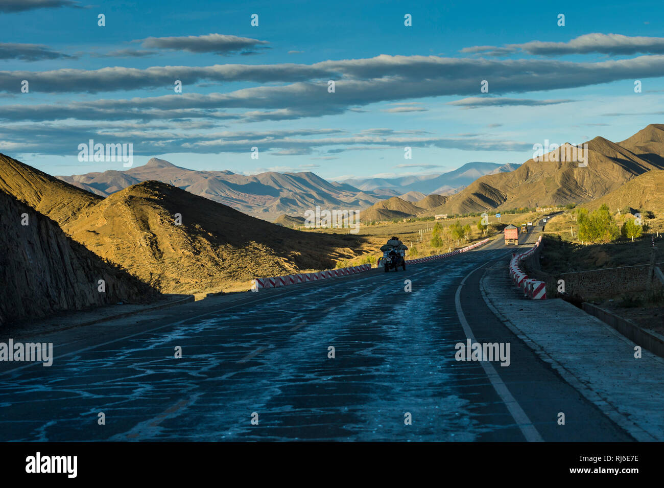 Tibet, der Friendship Highway Stock Photo - Alamy