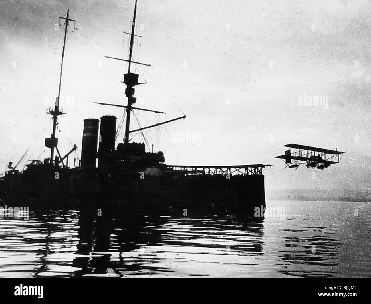 Ww1 biplane hi-res stock photography and images - Alamy