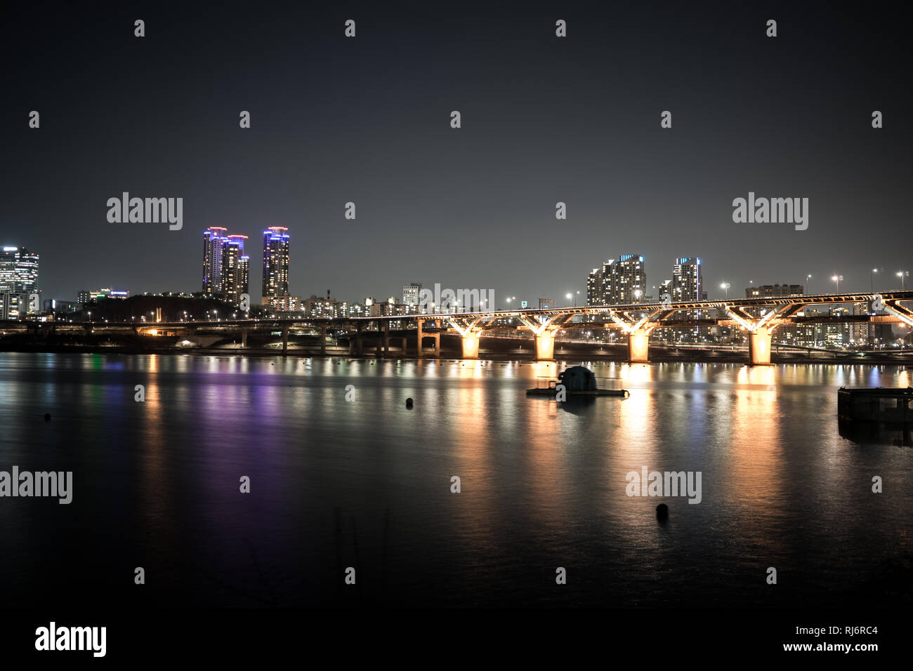 Hangang river night view Stock Photo - Alamy