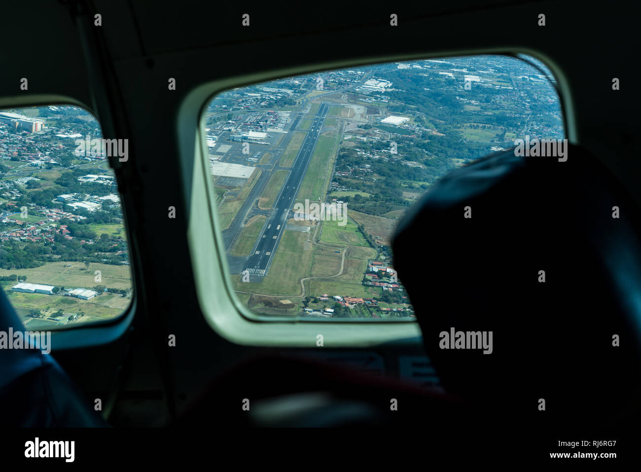 Cessna grand caravan hi-res stock photography and images - Alamy