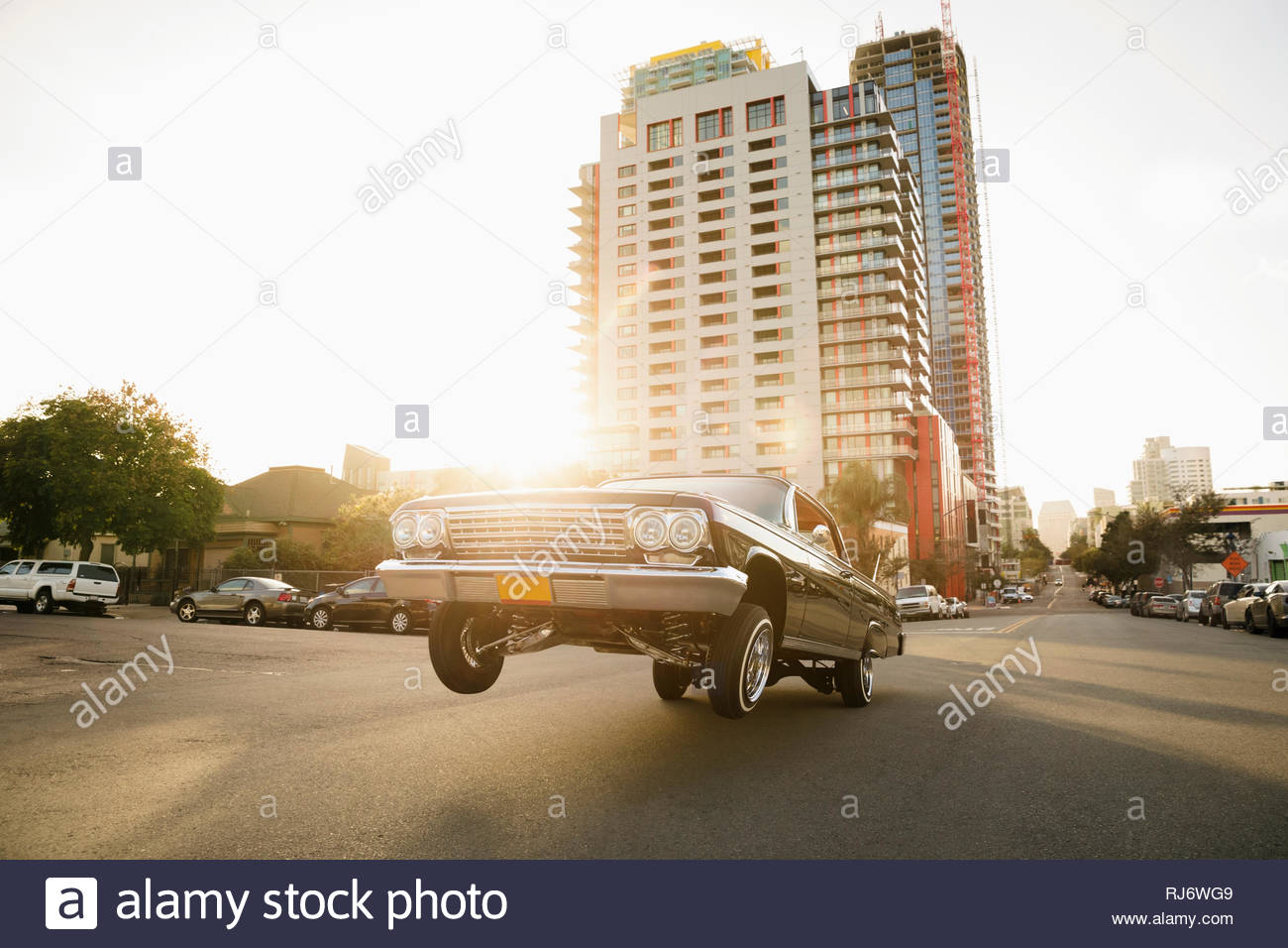 Low rider hydraulics hi-res stock photography and images - Alamy