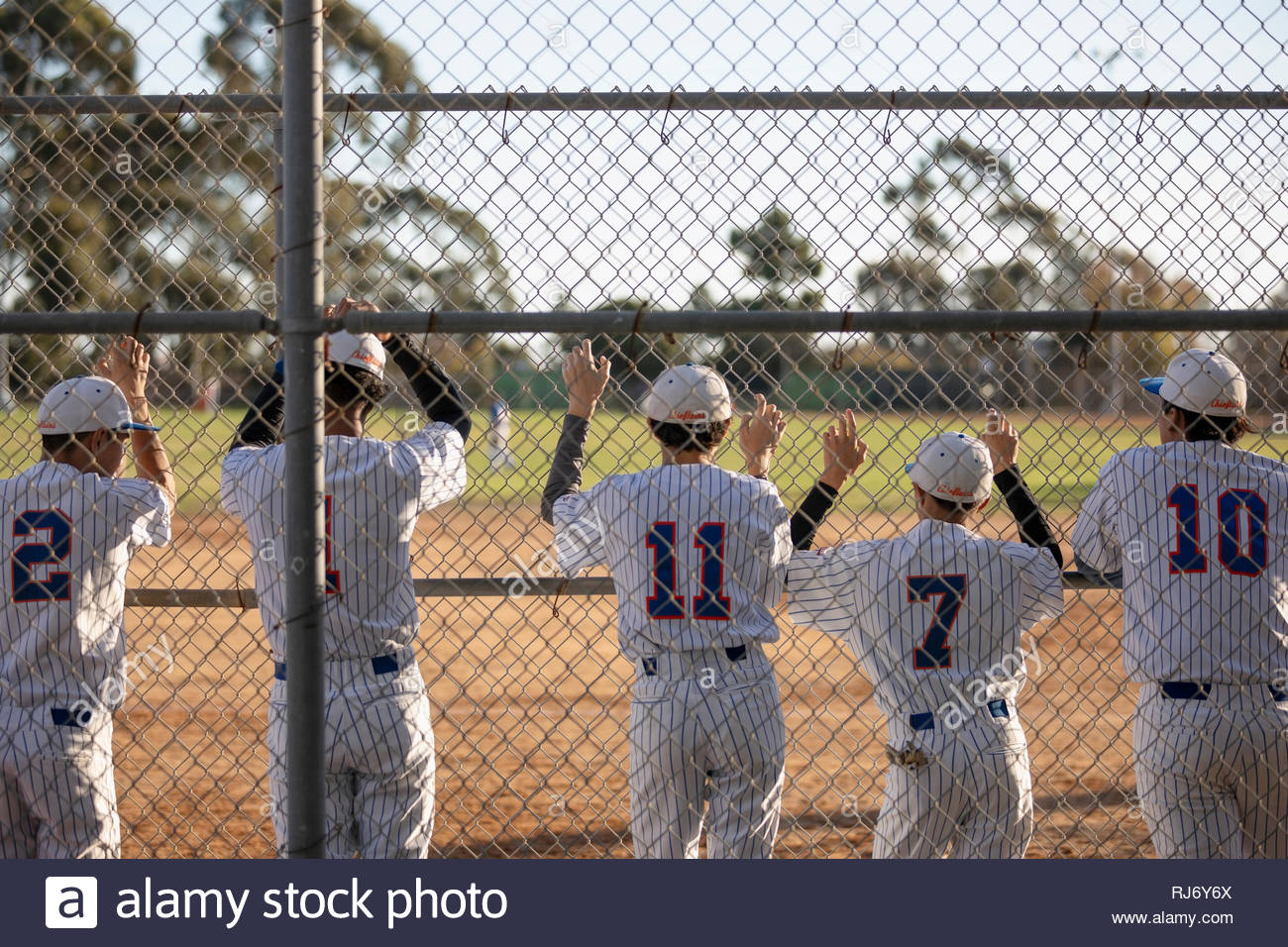 Team 17 game hi-res stock photography and images - Alamy