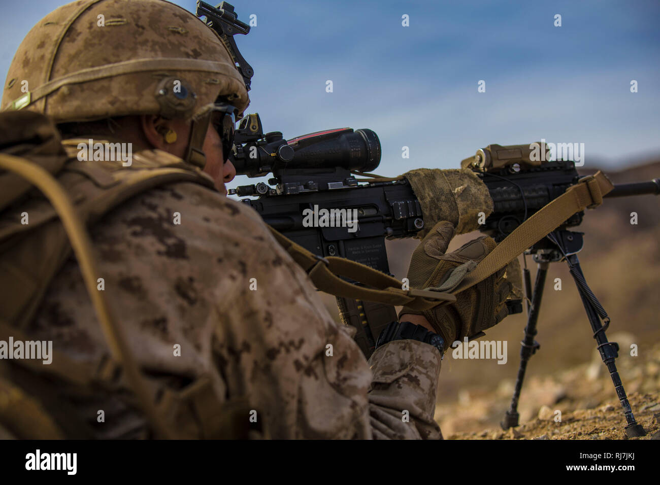 Range 410a hi-res stock photography and images - Alamy
