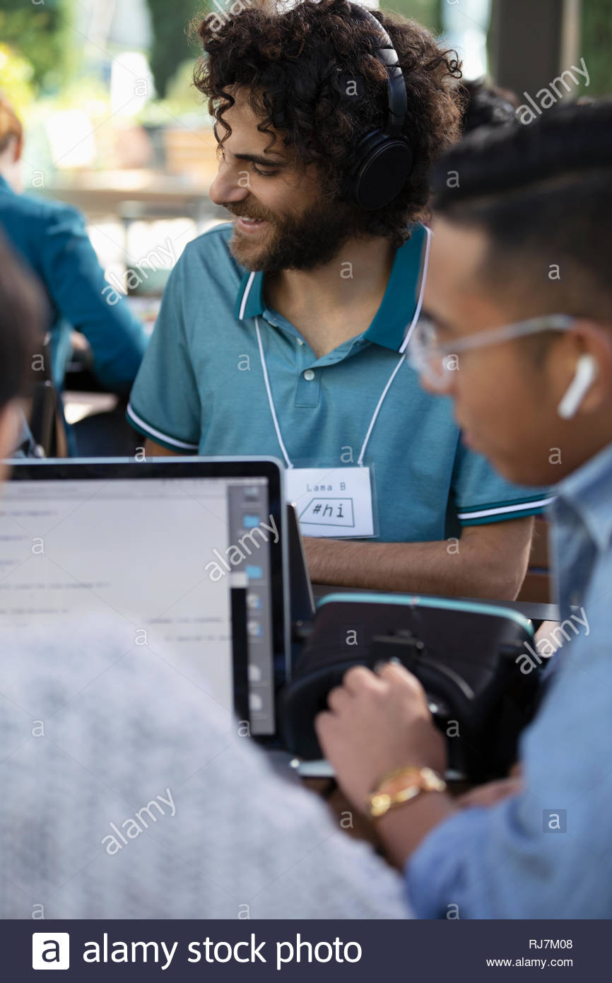 Computer programmers two hi-res stock photography and images - Alamy