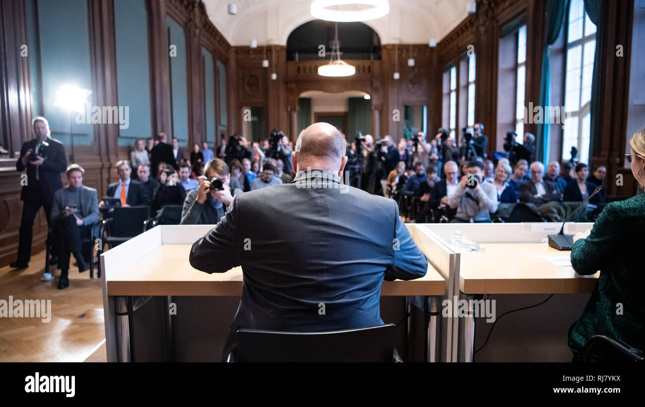 National industrial strategy 2030 hi-res stock photography and images ...