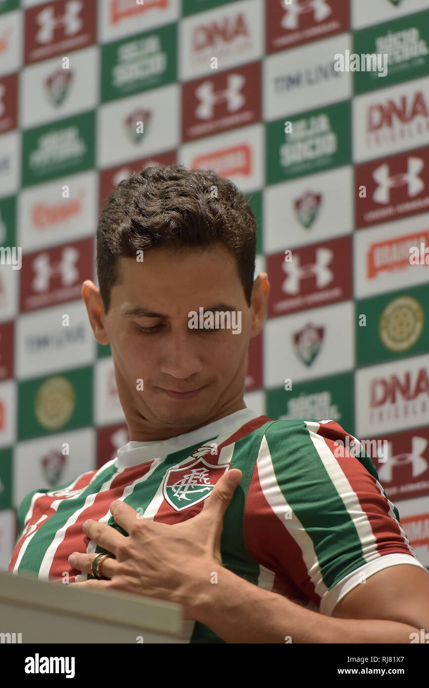 Paulo Henrique Ganso during the presentation of the official in ...