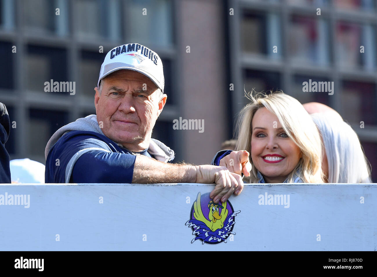 Bill belichick and linda holliday hi-res stock photography and images ...