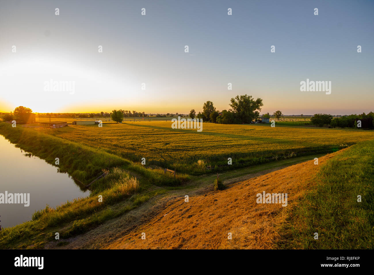 Italian sunset hi-res stock photography and images - Alamy