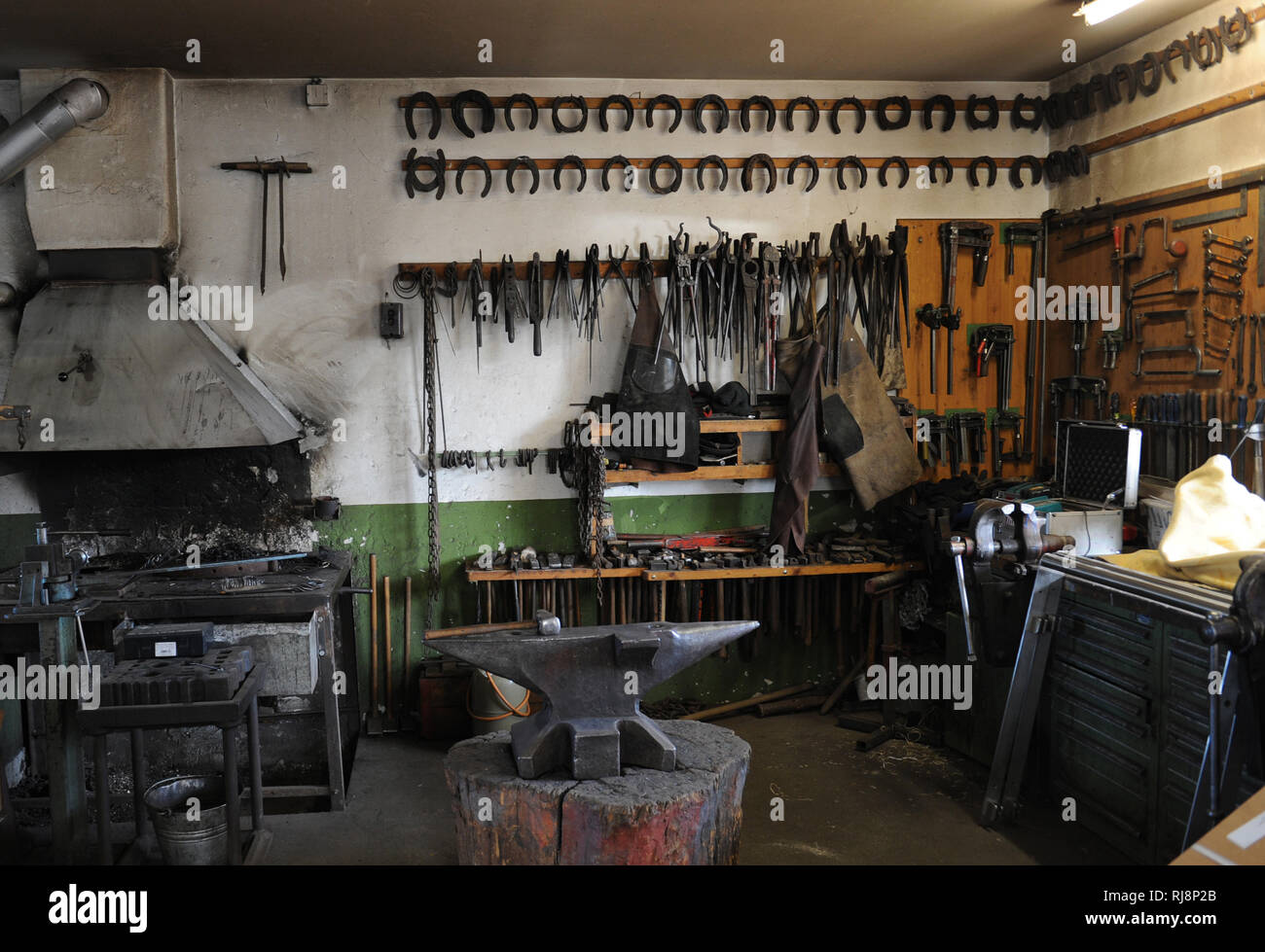 Alt ofen hi-res stock photography and images - Alamy