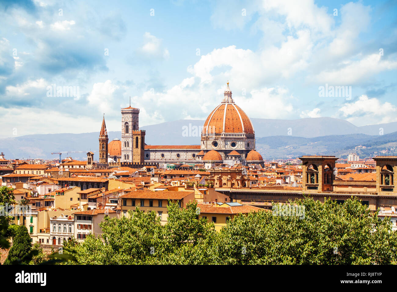 Florence cityscape skyline with Florence Duomo and red roofs. Firenze ...
