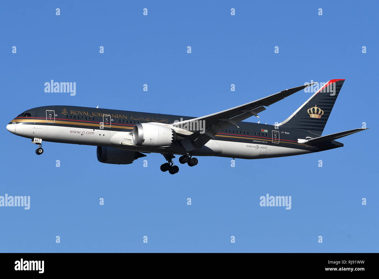 BOEING 787-8 DREAMLINER JY-BAA OF ROYAL JORDANIAN AIRLINES Stock Photo ...