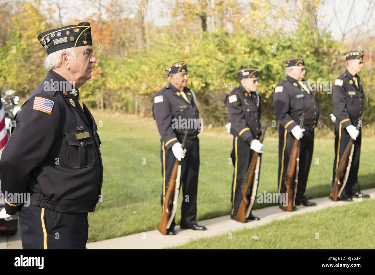 A rifle squad from American Legion Post 26, based out of Davenport ...