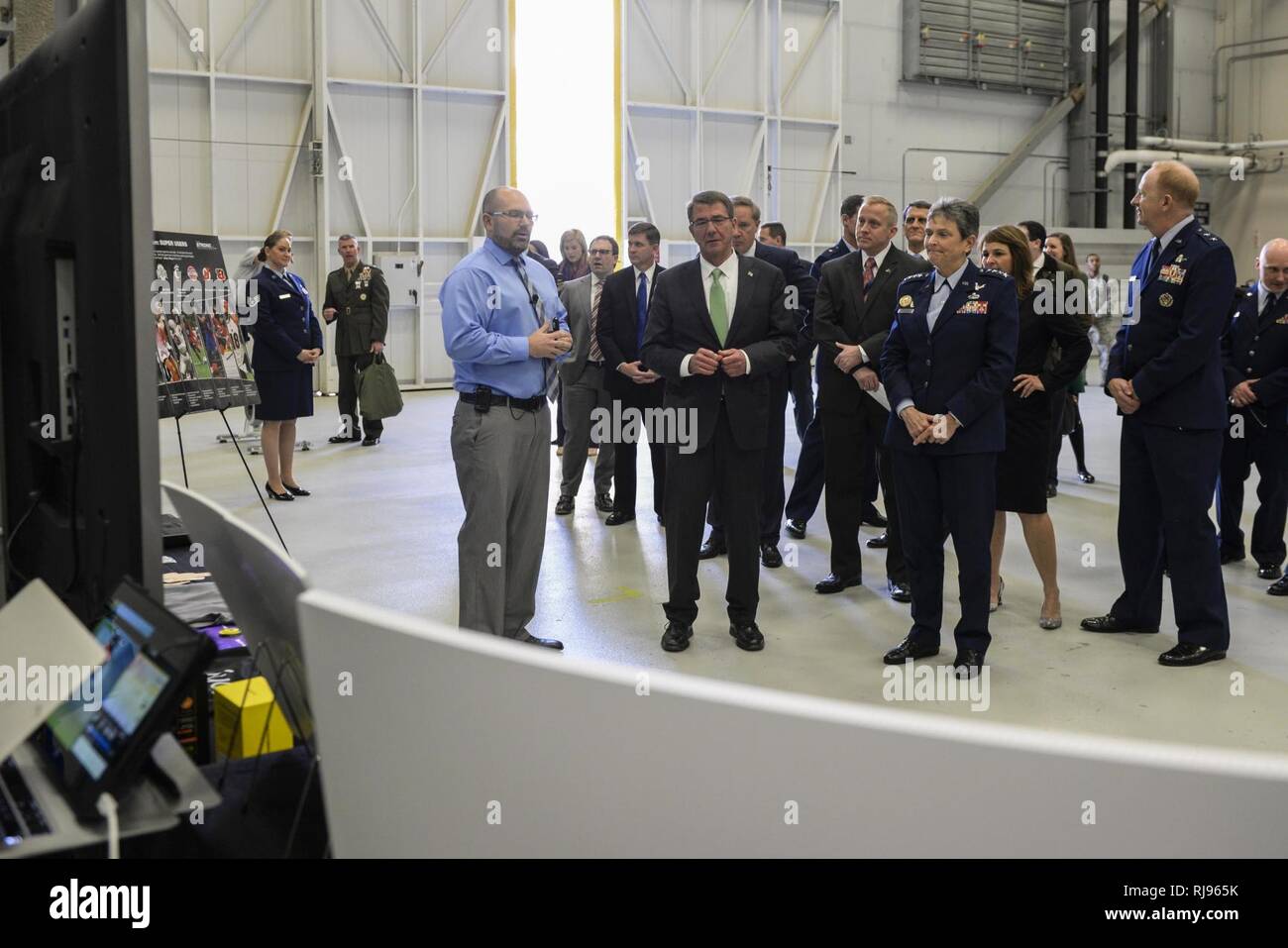 711 human performance wing hi-res stock photography and images - Alamy