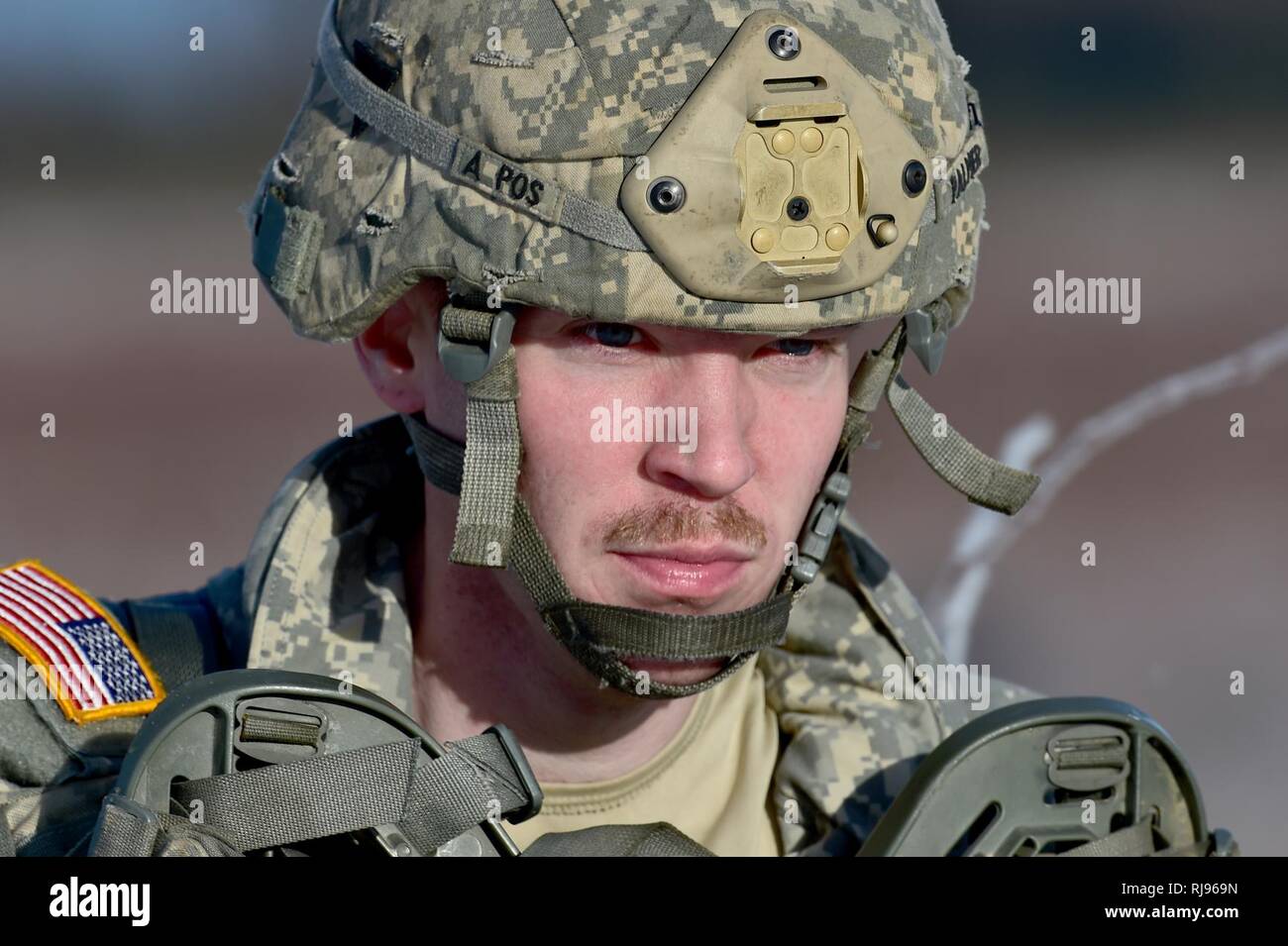 Alaska soldiers from the 6th engineer battalion hi-res stock ...