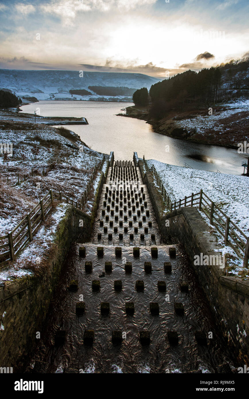 Dovestone Reservoir, Greenfield, Oldham, Lancashire, UK Stock Photo - Alamy