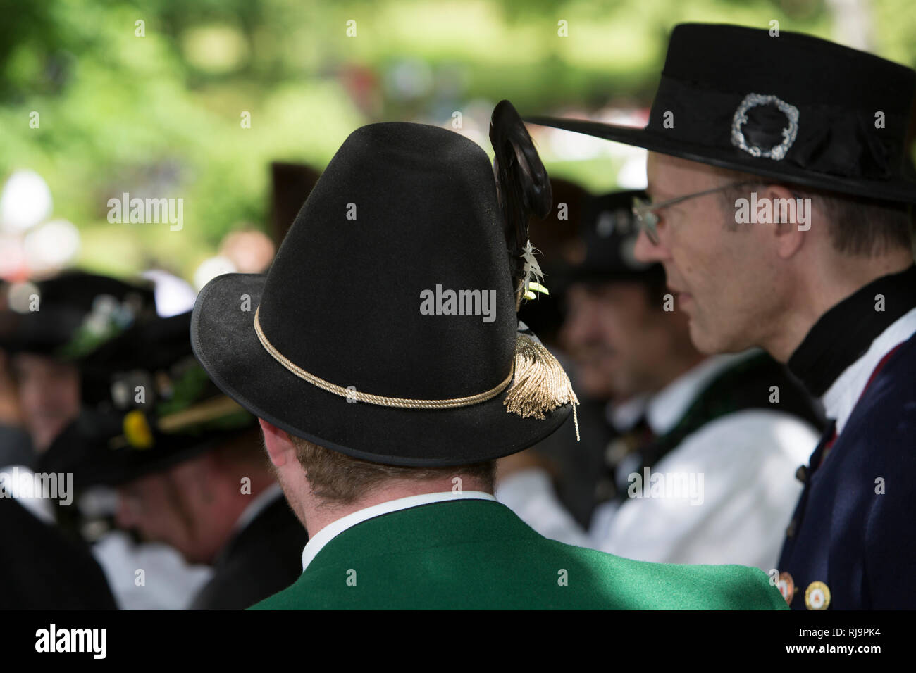 Treffen der historischen Trachten von Altbayern, Mittenwald, Bayern ...