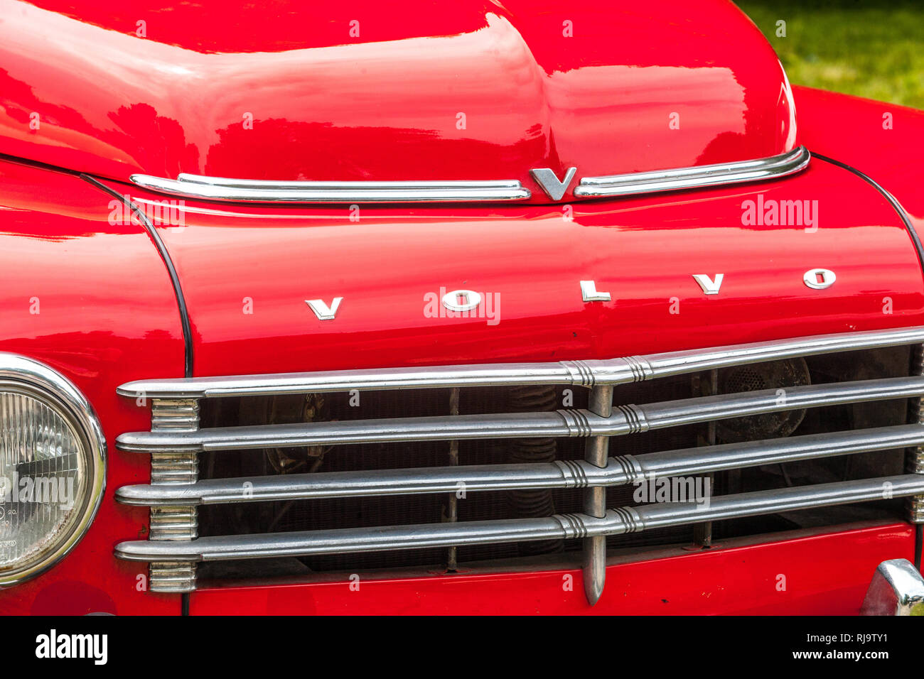 Old volvo car hi-res stock photography and images - Alamy