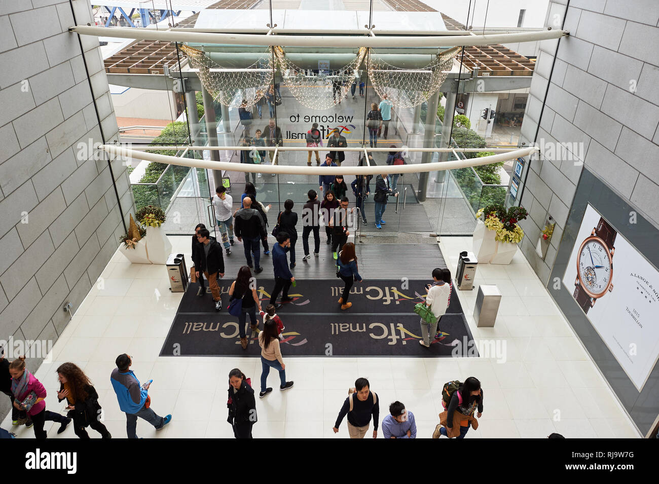 HONG KONG - DECEMBER 25, 2015: inside ifc mall. The International ...