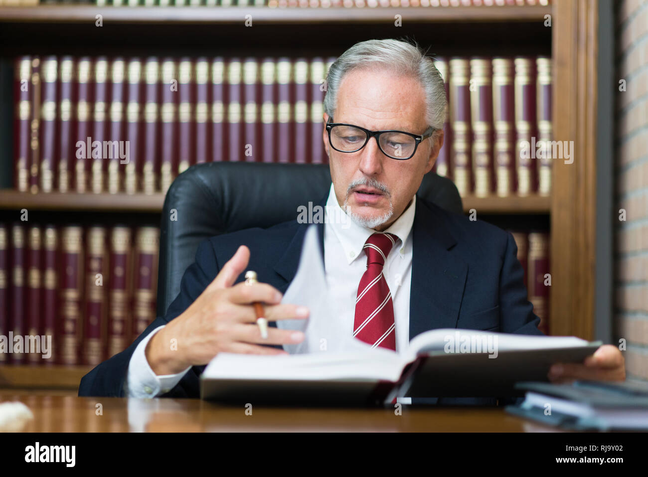 Reading agenda hi-res stock photography and images - Alamy