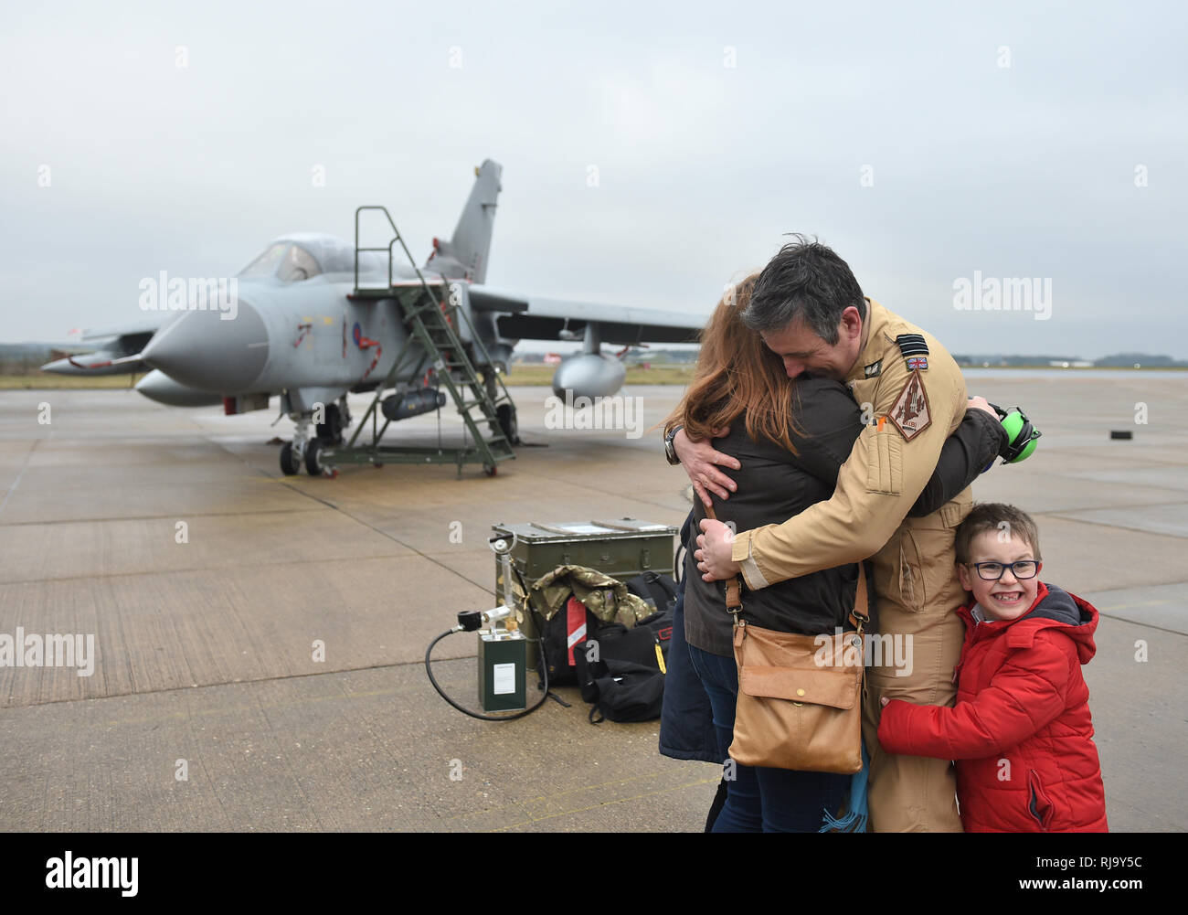 Officer Commanding IX Squadron Wing Commander James Heeps with his wife ...