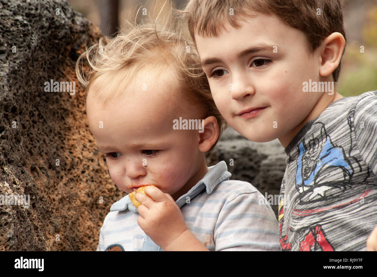 Children bonding hi-res stock photography and images - Alamy