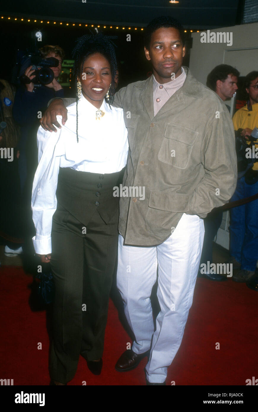 WESTWOOD, CA - DECEMBER 13: Actress Pauletta Washington and husband ...