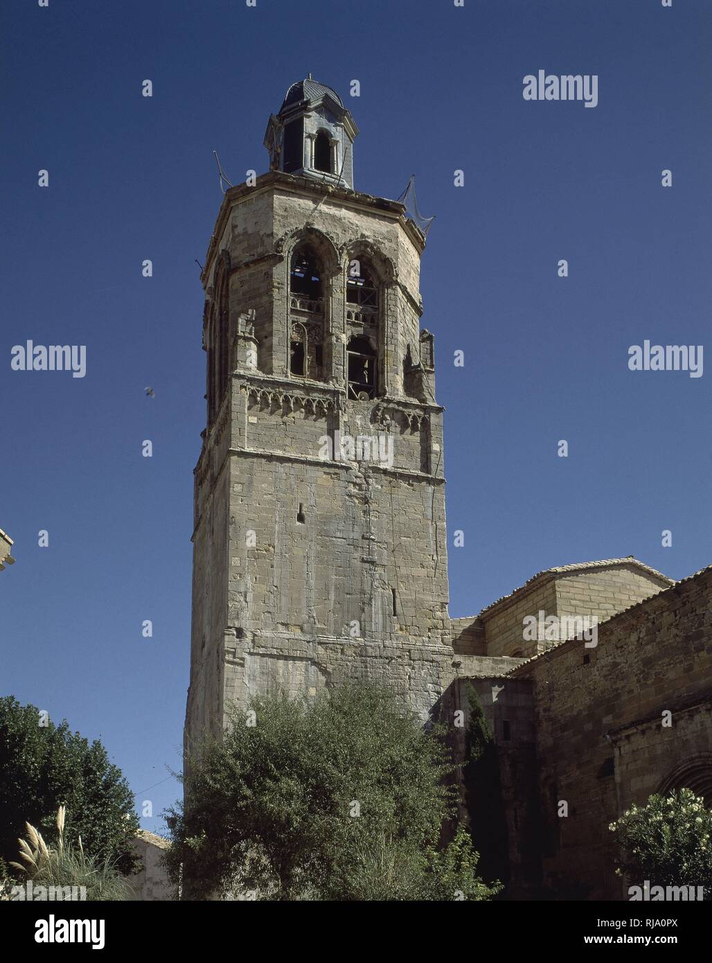 TORRE. Location: MARIENKIRCHE. Alcocer. Guadalajara. SPAIN Stock Photo ...