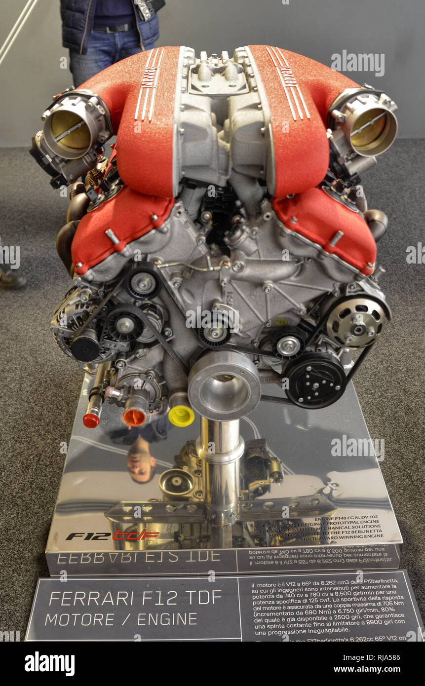 Ferrari f40 engine hi-res stock photography and images - Alamy