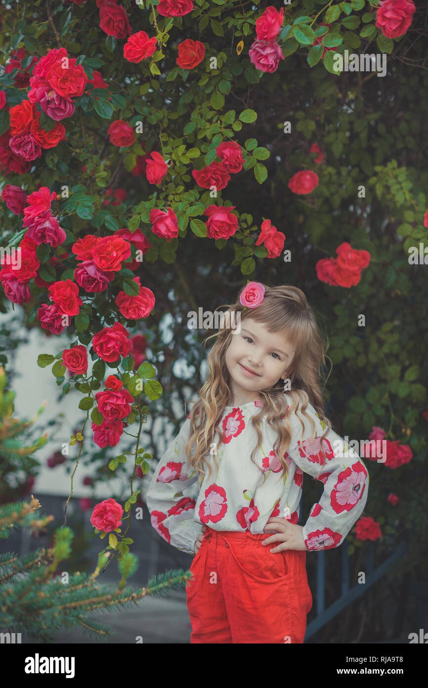 Cute Baby Pictures With Roses