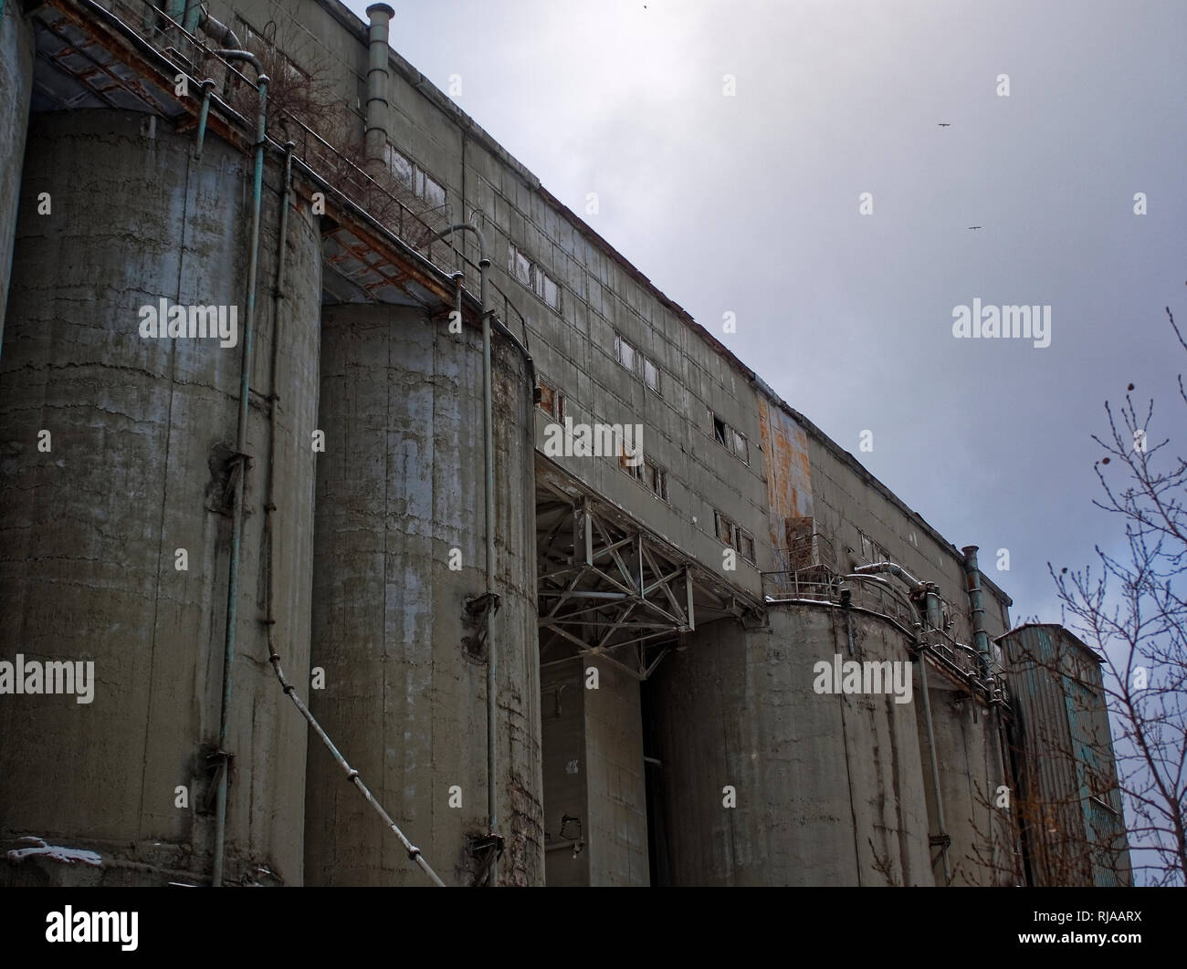 Bunker crane hi-res stock photography and images - Alamy