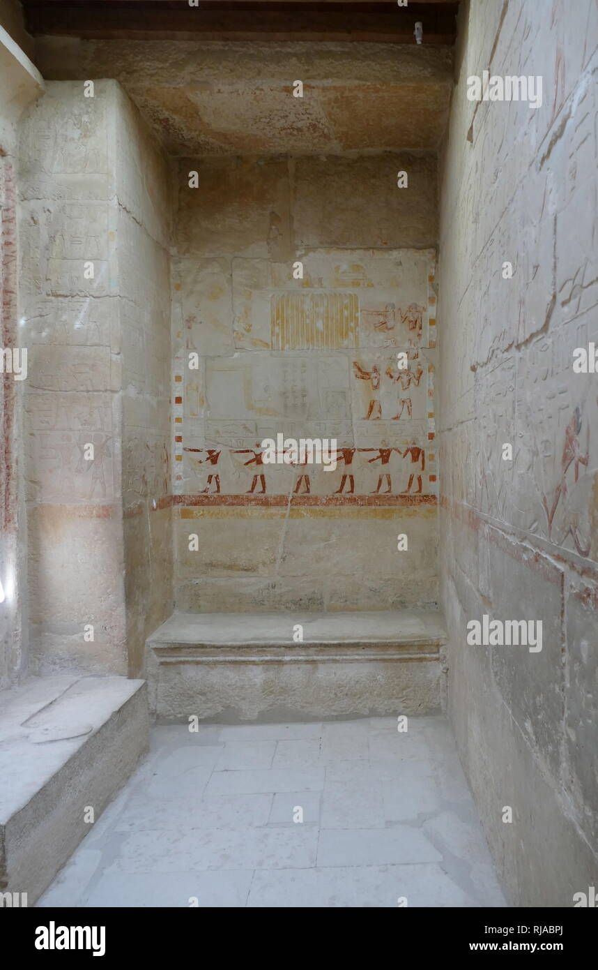 Tomb of Princess Idut, King Unas' daughter. Vth Dynasty. The reliefs ...