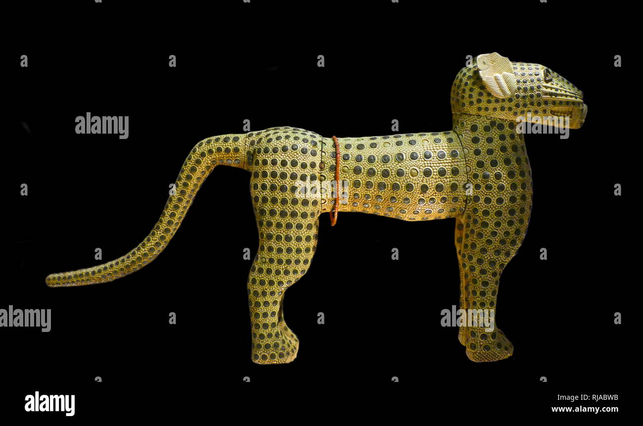 Benin leopard hi-res stock photography and images - Alamy