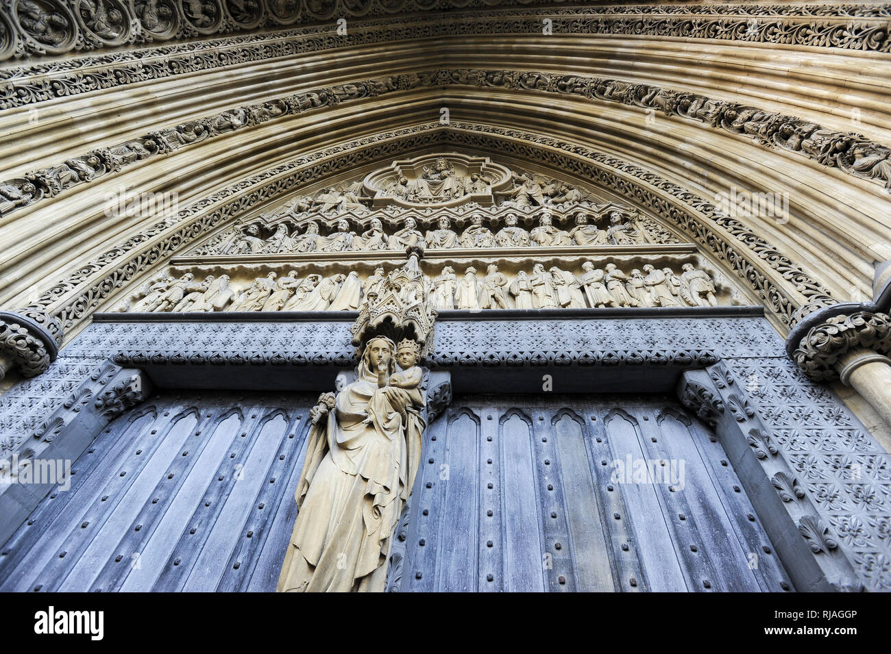 Burial site of english monarchs hi-res stock photography and images - Alamy
