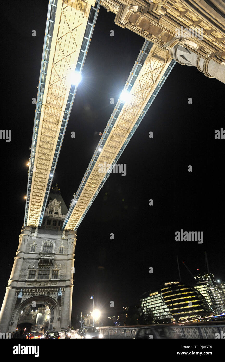 Neogothic combined bascule and suspension bridge Tower Bridge 1886 1894 ...