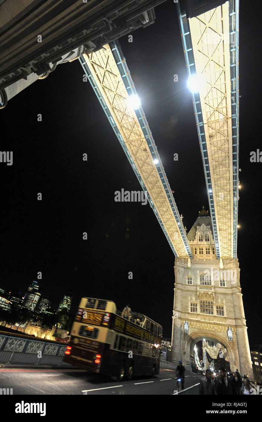 Neogothic combined bascule and suspension bridge Tower Bridge 1886 1894 ...