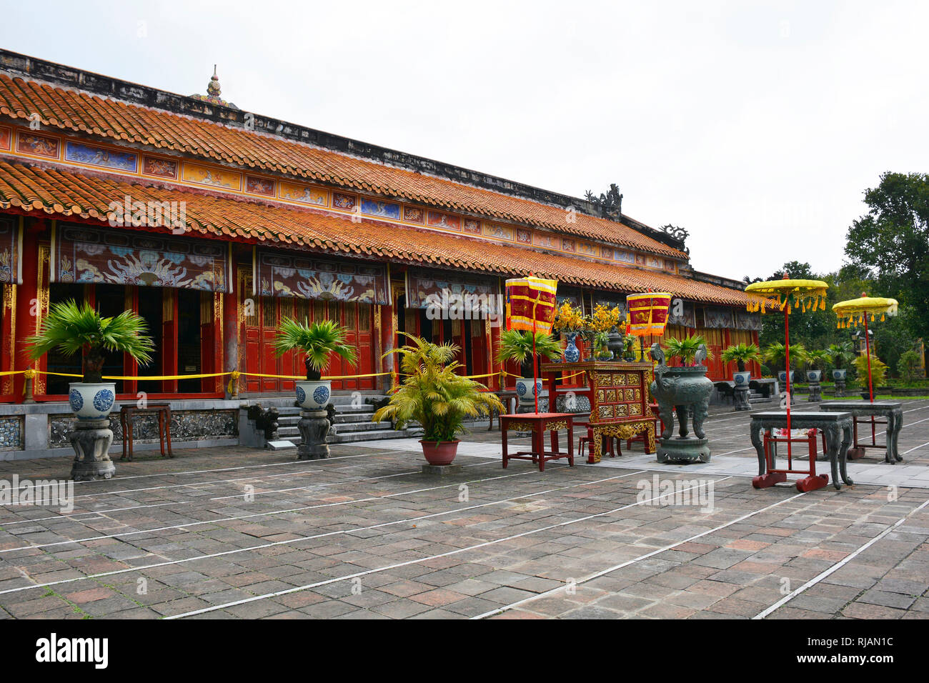 The To Mieu Temple in the Imperial City, Hue, Vietnam Stock Photo - Alamy