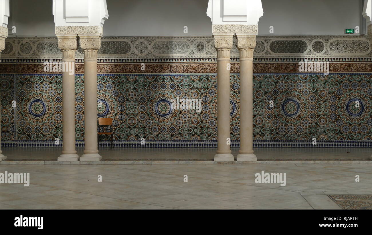 The Grande Mosquée de Paris (commonly known as The Paris Mosque or The ...