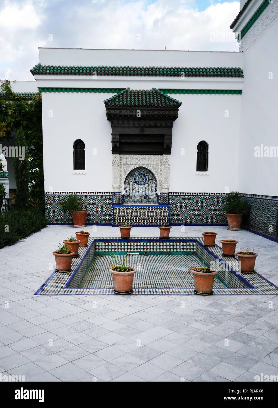The Grande Mosquée de Paris (commonly known as The Paris Mosque or The ...