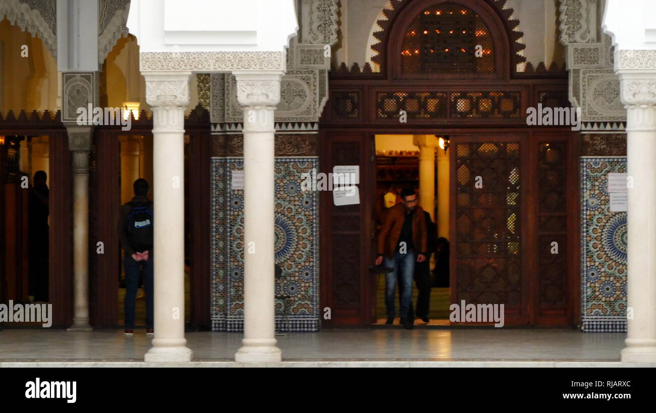 The Grande Mosquée de Paris (commonly known as The Paris Mosque or The ...