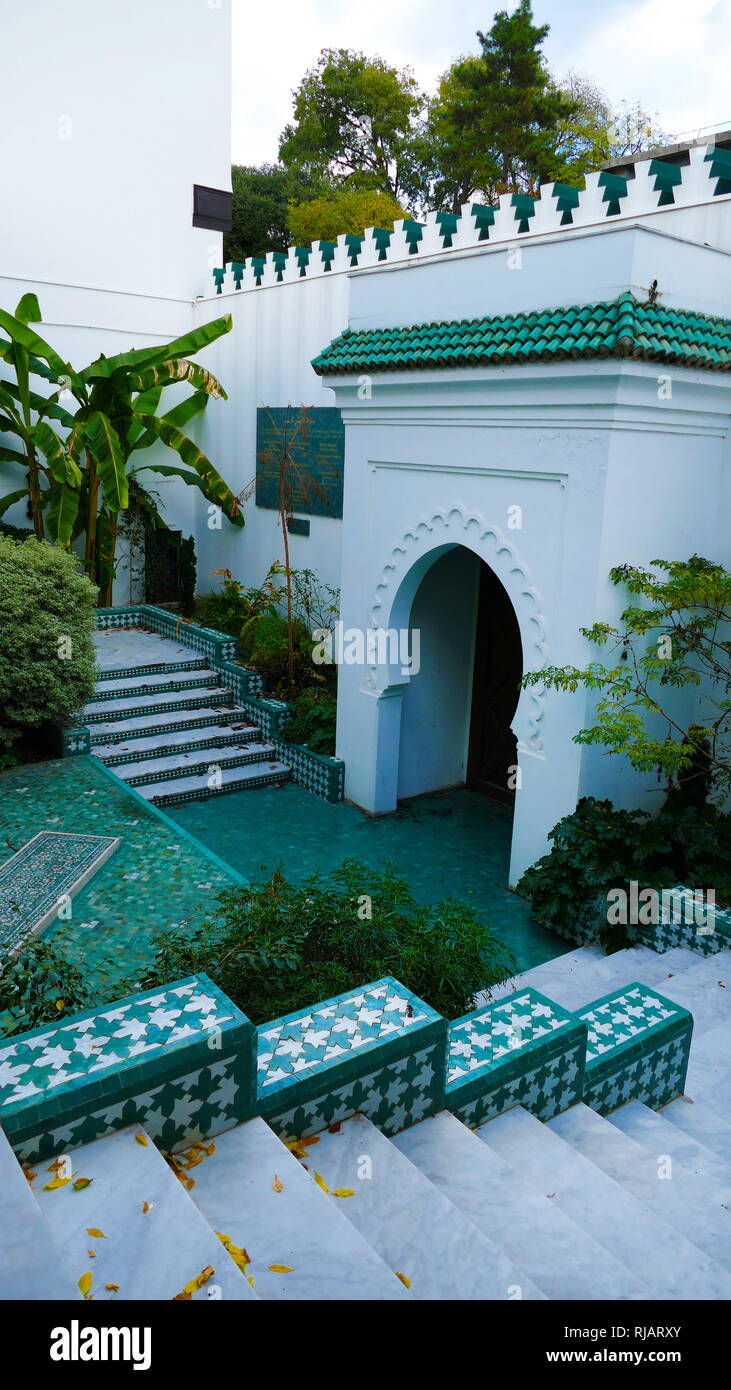 The Grande Mosquée de Paris (commonly known as The Paris Mosque or The ...