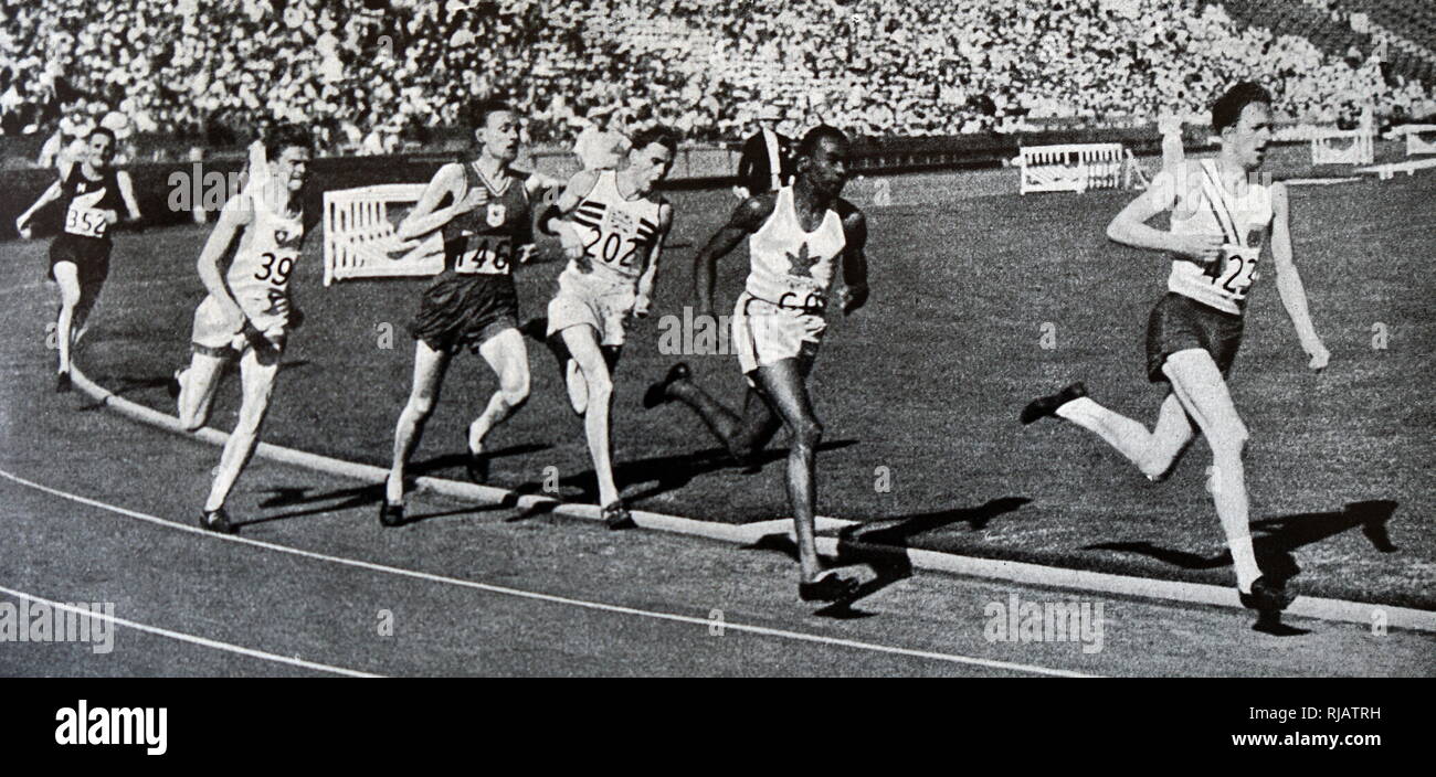 Photograph of Phil Edwards (1907-1971) in the 800 meter race in the ...