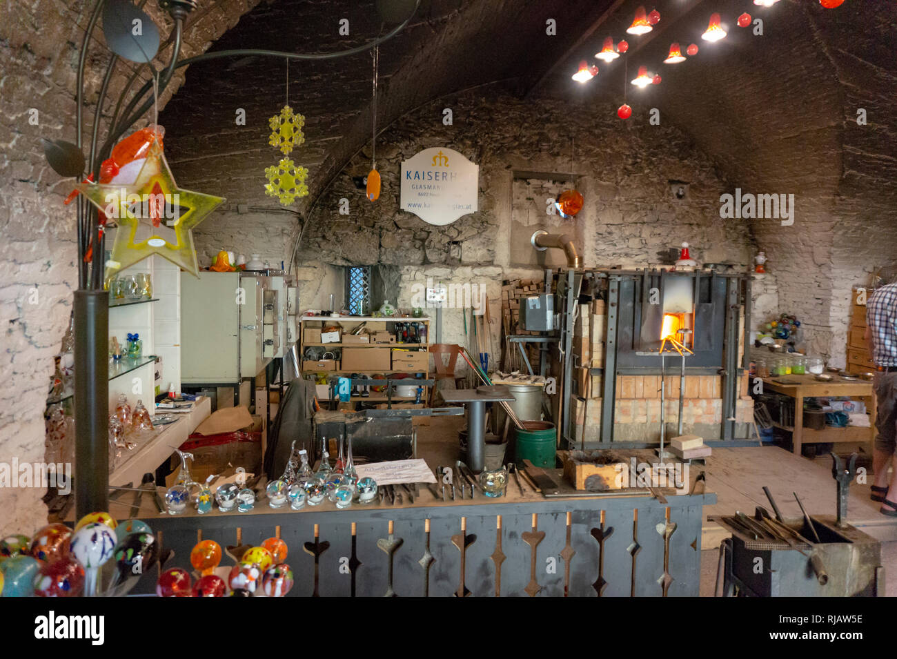 Murano glass vase hi-res stock photography and images - Alamy