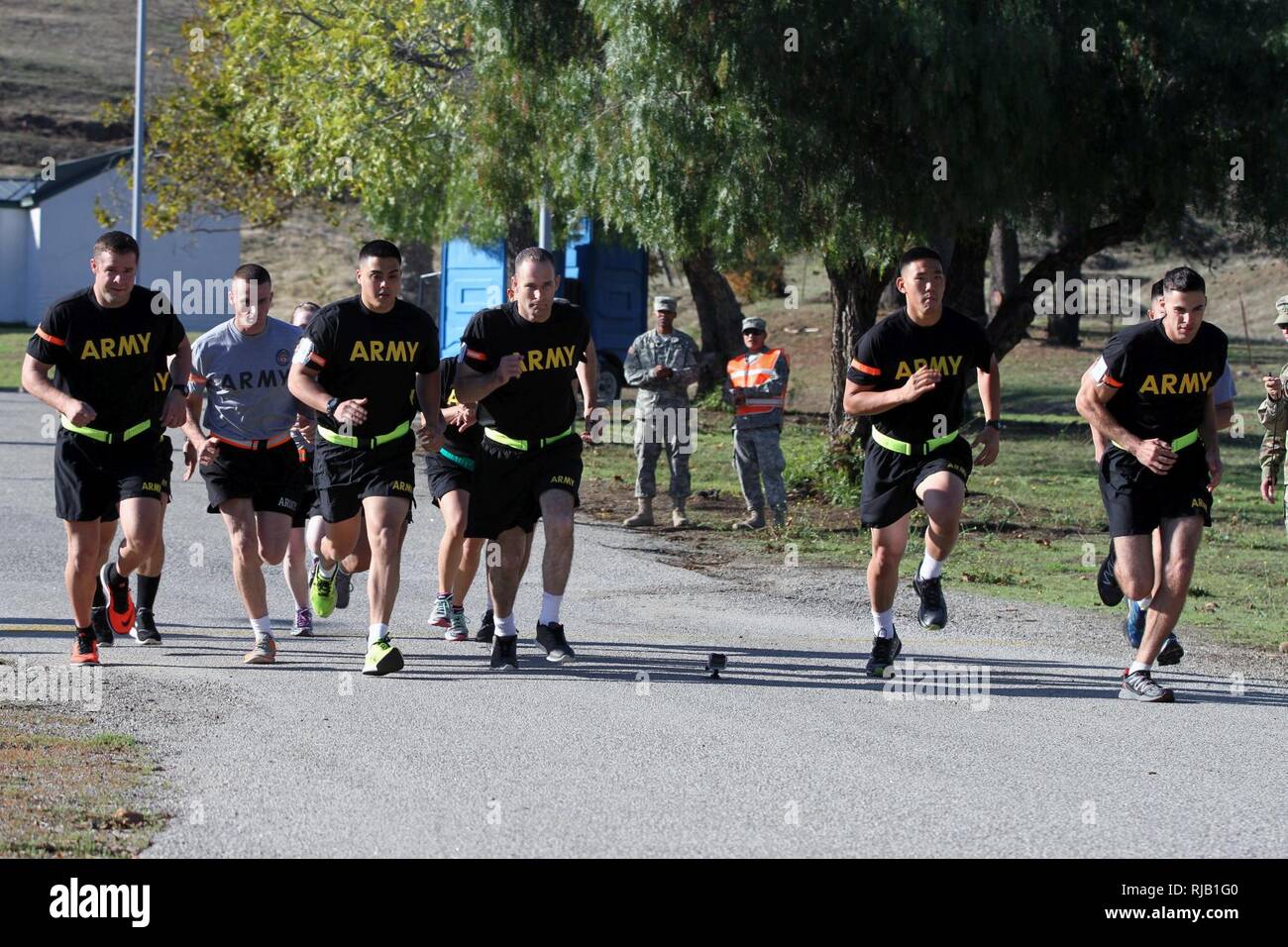 Competitors in the California Army National Guard’s 2017 Best Warrior ...