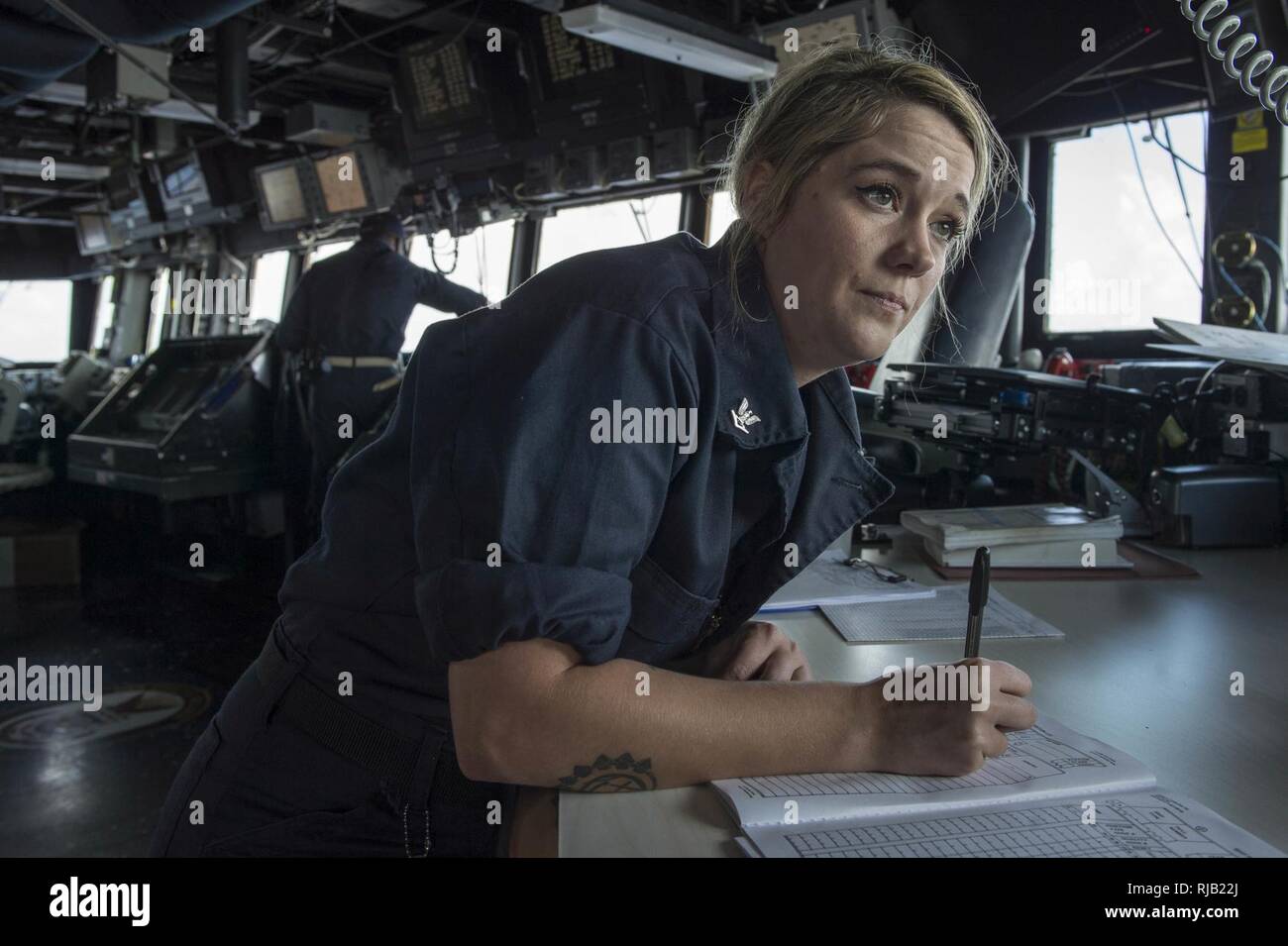 PHILIPPINE SEA (Nov. 2, 2016) Petty Officer 3rd Class Kate Coughlin ...